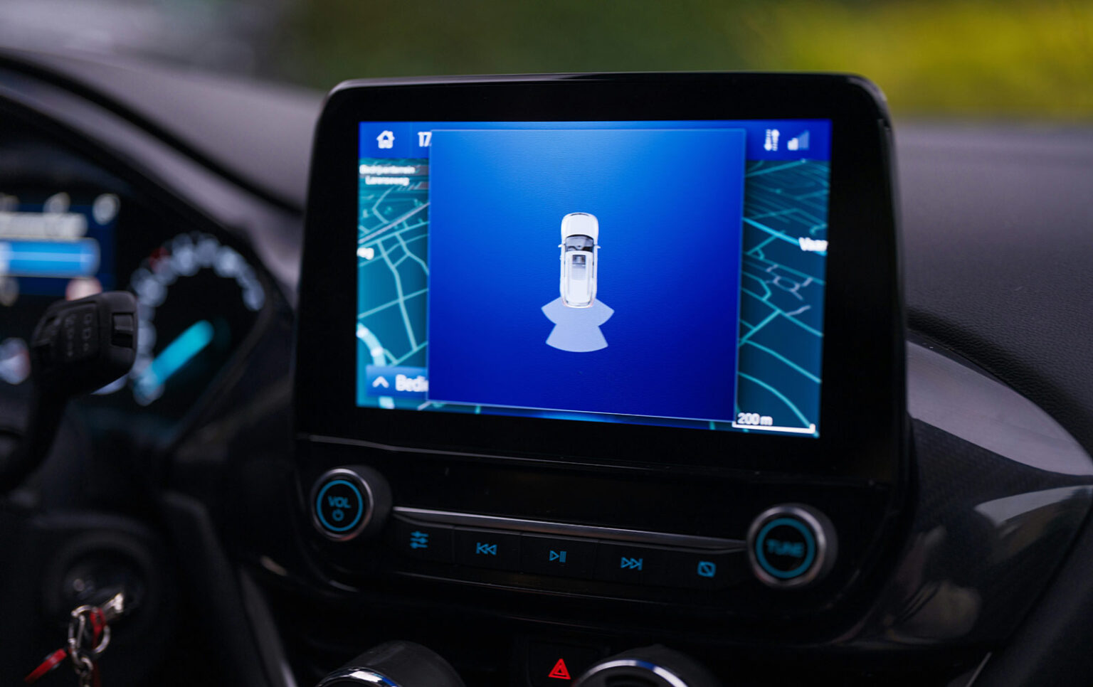 Los gadgets imprescindibles para tu coche en 2026 - Automundo Magazine